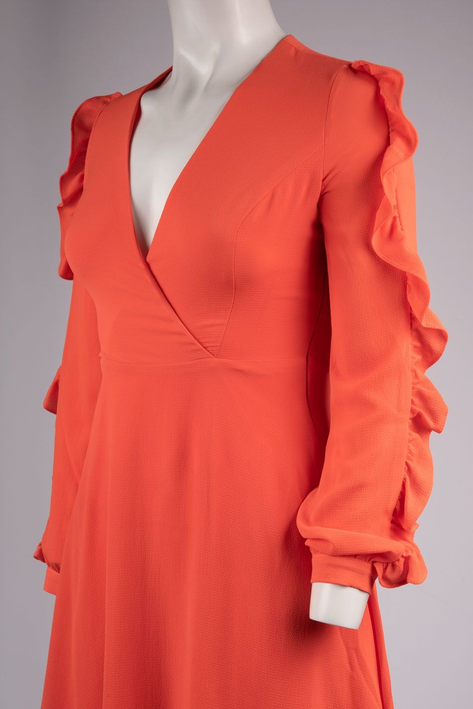 Clover & Sloane Ruffle Long Sleeve V-Neck Dress